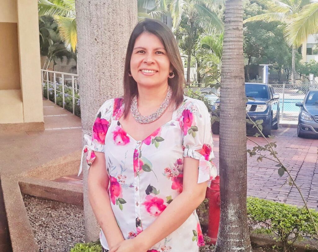 Cum Laude en su mención de tesis doctoral para la profesora Maritza ...